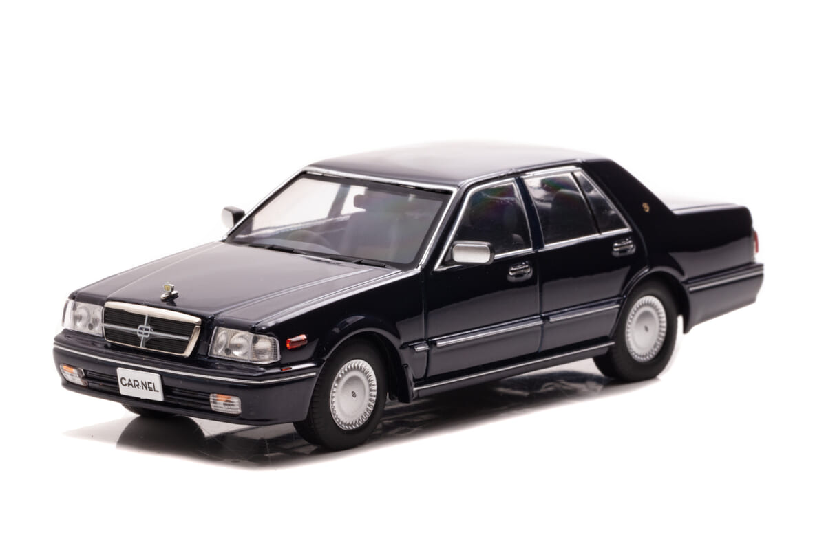 300台の限定販売！ヒコセブン「1/43 日産 グロリア Brougham VIP (PAY31) 1998 Black／Dark Blue Pearl」